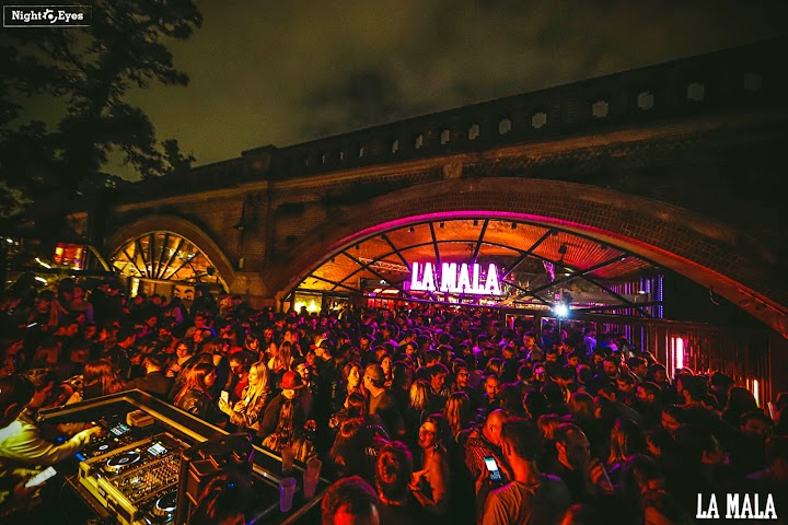 La Mala Pub | FLIPHAUS Buenos Aires Apartments